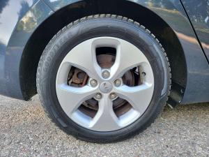 Zils Kia Carens 2013 Alīta, ar dzinēja tilpumu 1.69 L un nobraukumu 278 tūkst. km par 5590 €, foto 26 vietnē AUTOMOTO.COM.LV