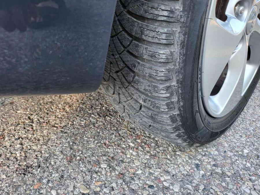 Zils Kia Carens 2013 Alīta, ar dzinēja tilpumu 1.69 L un nobraukumu 278 tūkst. km par 5590 €, foto 27 vietnē AUTOMOTO.COM.LV