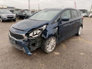 Blue Kia Carens 2017 in Panevezys, with an engine capacity of 1.70 L and mileage of 145 thousand km for 3200 €, photo  on AUTOMOTO.COM.LV