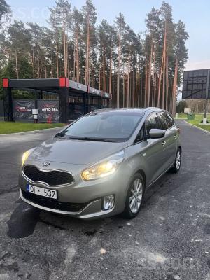 Коричневый Киа Каренс 2014 в Рига, объемом двигателя 1.70 л и пробегом 190 тыс. км за 6200 €, фото  на AUTOMOTO.COM.LV