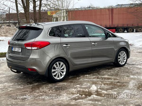 Brūns Kia Carens 2014 Narva, ar dzinēja tilpumu 1.70 L un nobraukumu 325 tūkst. km par 3499 €, foto 7 vietnē AUTOMOTO.COM.LV