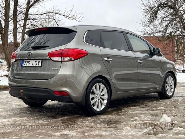 Brūns Kia Carens 2014 Narva, ar dzinēja tilpumu 1.70 L un nobraukumu 325 tūkst. km par 3499 €, foto 8 vietnē AUTOMOTO.COM.LV