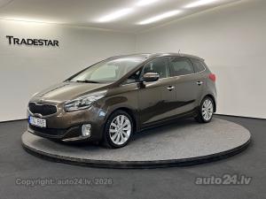 Brown Kia Carens 2015 in Parnu, with an engine capacity of 1.70 L and mileage of 207 thousand km for 7990 €, photo  on AUTOMOTO.COM.LV