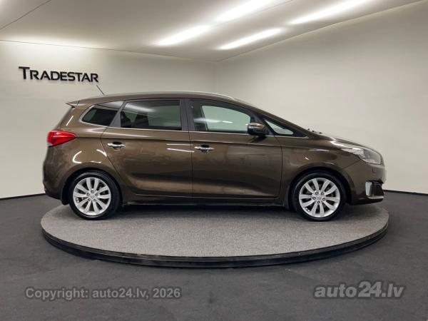 Brūns Kia Carens 2015 Pērnava, ar dzinēja tilpumu 1.70 L un nobraukumu 207 tūkst. km par 7990 €, foto 5 vietnē AUTOMOTO.COM.LV