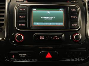 Brown Kia Carens 2015 in Parnu, with an engine capacity of 1.70 L and mileage of 207 thousand km for 7990 €, photo 26 on AUTOMOTO.COM.LV