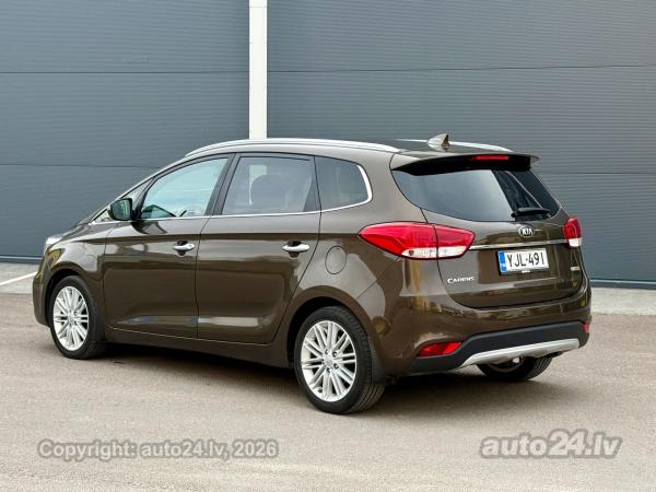 Brūns Kia Carens 2017 Tallina, ar dzinēja tilpumu 1.60 L un nobraukumu 152 tūkst. km par 8490 €, foto 6 vietnē AUTOMOTO.COM.LV