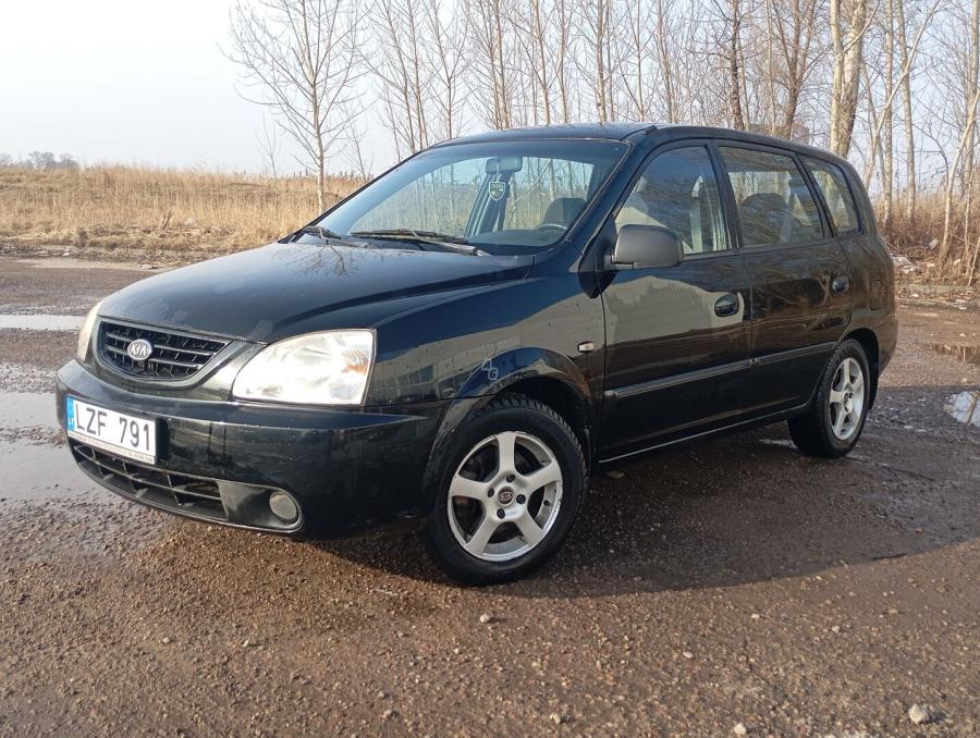 Kia Carens 2006 in Kaunas, with an engine capacity of 2.00 L and mileage of 220 thousand km for 1450 €, photo 1 on AUTOMOTO.COM.LV