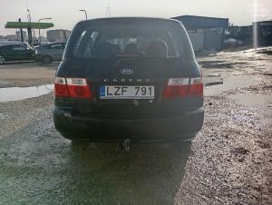 Kia Carens 2006 in Kaunas, with an engine capacity of 2.00 L and mileage of 220 thousand km for 1450 €, photo 8 on AUTOMOTO.COM.LV
