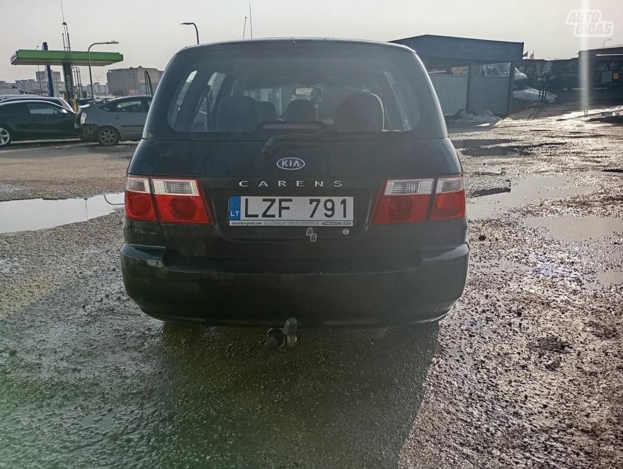Kia Carens 2006 in Kaunas, with an engine capacity of 2.00 L and mileage of 220 thousand km for 1450 €, photo 8 on AUTOMOTO.COM.LV