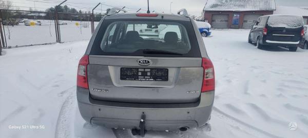 Pelēks Kia Carens 2011 Kėdainiai, ar dzinēja tilpumu 1.58 L un nobraukumu 231 tūkst. km par 2999 €, foto 8 vietnē AUTOMOTO.COM.LV