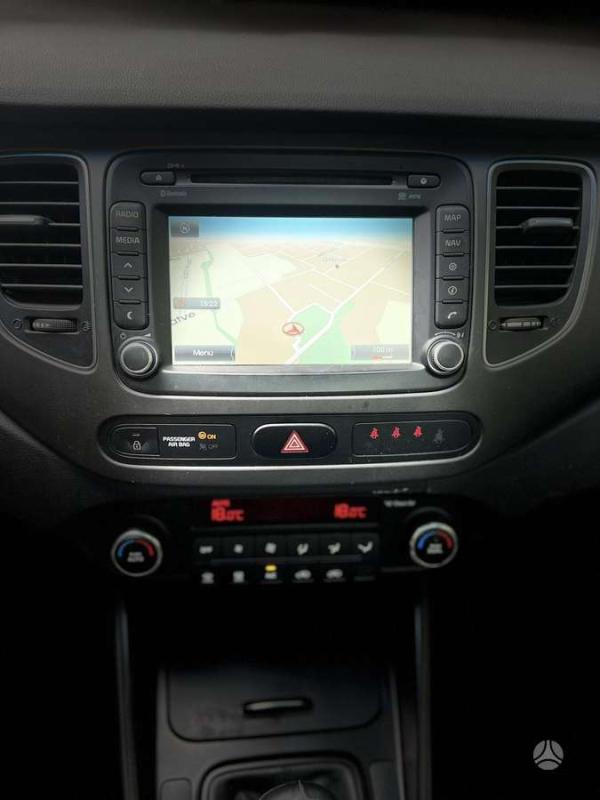 Pelēks Kia Carens 2013 Panevēža, ar dzinēja tilpumu 1.69 L un nobraukumu 220 tūkst. km par 3550 €, foto 7 vietnē AUTOMOTO.COM.LV