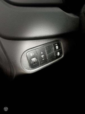 Grey Kia Carens 2013 in Panevezys, with an engine capacity of 1.69 L and mileage of 220 thousand km for 3550 €, photo 13 on AUTOMOTO.COM.LV