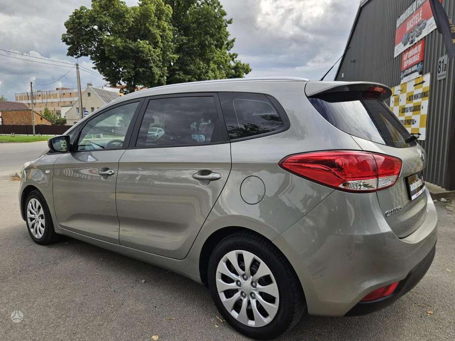 Pelēks Kia Carens 2013 Šauļi, ar dzinēja tilpumu 1.69 L un nobraukumu 249 tūkst. km par 5350 €, foto 6 vietnē AUTOMOTO.COM.LV