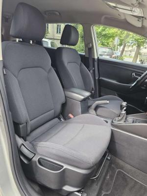 Pelēks Kia Carens 2013 Šauļi, ar dzinēja tilpumu 1.69 L un nobraukumu 249 tūkst. km par 5350 €, foto 12 vietnē AUTOMOTO.COM.LV