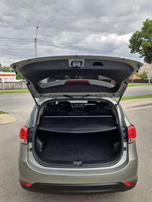 Pelēks Kia Carens 2013 Šauļi, ar dzinēja tilpumu 1.69 L un nobraukumu 249 tūkst. km par 5250 €, foto 10 vietnē AUTOMOTO.COM.LV