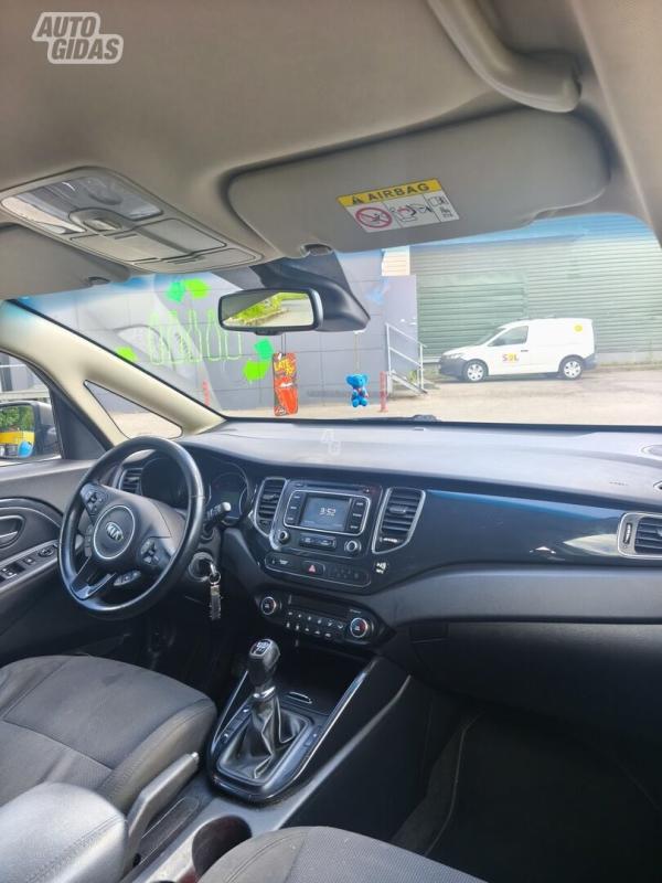 Grey Kia Carens 2014 in Vilnius, with an engine capacity of 1.70 L and mileage of 233 thousand km for 4950 €, photo 6 on AUTOMOTO.COM.LV