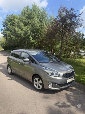 Grey Kia Carens 2014 in Alytus, with an engine capacity of 1.69 L and mileage of 221 thousand km for 6460 €, photo 5 on AUTOMOTO.COM.LV