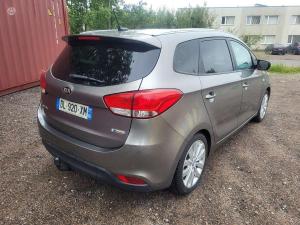 Grey Kia Carens 2014 in Kaunas, with an engine capacity of 1.69 L and mileage of 238 thousand km for 4150 €, photo 5 on AUTOMOTO.COM.LV