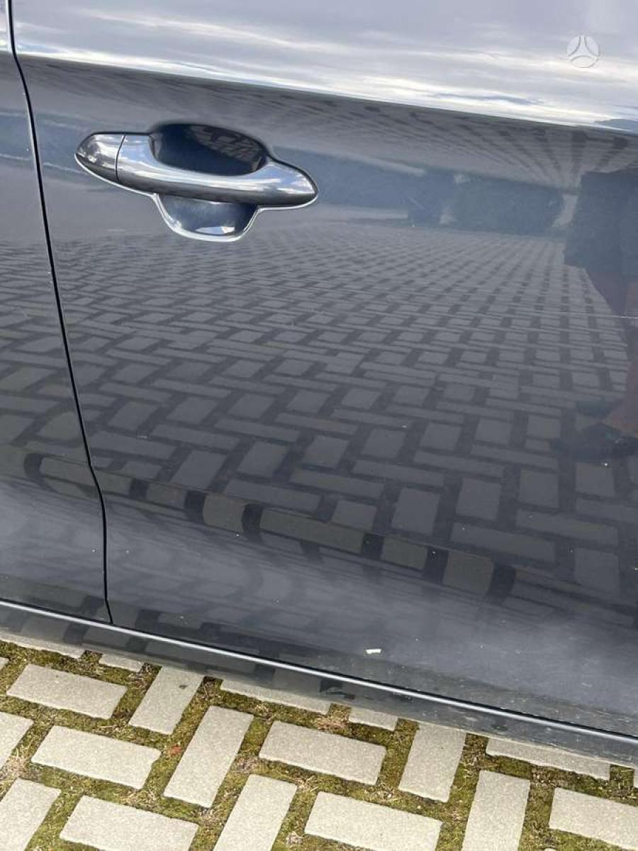 Grey Kia Carens 2014 in Kaunas, with an engine capacity of 1.70 L and mileage of 283 thousand km for 4100 €, photo 5 on AUTOMOTO.COM.LV