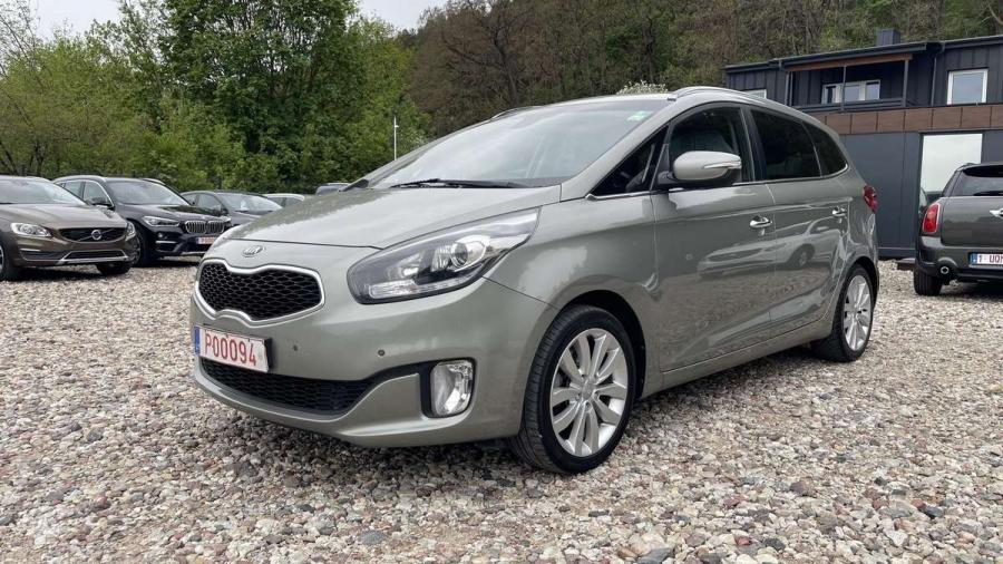 Pelēks Kia Carens 2014 Kauņa, ar dzinēja tilpumu 1.69 L un nobraukumu 240 tūkst. km par 5200 €, foto 1 vietnē AUTOMOTO.COM.LV