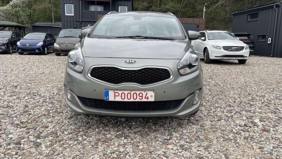 Pelēks Kia Carens 2014 Kauņa, ar dzinēja tilpumu 1.69 L un nobraukumu 240 tūkst. km par 5200 €, foto 3 vietnē AUTOMOTO.COM.LV
