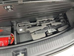 Pelēks Kia Carens 2014 Kauņa, ar dzinēja tilpumu 1.69 L un nobraukumu 240 tūkst. km par 5200 €, foto 15 vietnē AUTOMOTO.COM.LV