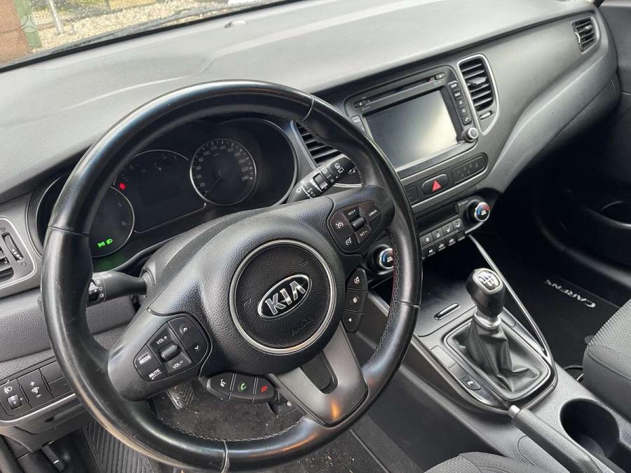 Pelēks Kia Carens 2014 Kauņa, ar dzinēja tilpumu 1.69 L un nobraukumu 240 tūkst. km par 5200 €, foto 22 vietnē AUTOMOTO.COM.LV