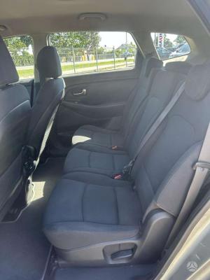 Pelēks Kia Carens 2015 Tauragė, ar dzinēja tilpumu 1.69 L un nobraukumu 247 tūkst. km par 5200 €, foto 10 vietnē AUTOMOTO.COM.LV