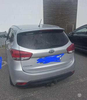 Pelēks Kia Carens 2015 Marijampole, ar dzinēja tilpumu 1.69 L un nobraukumu 310 tūkst. km par 3500 €, foto 6 vietnē AUTOMOTO.COM.LV