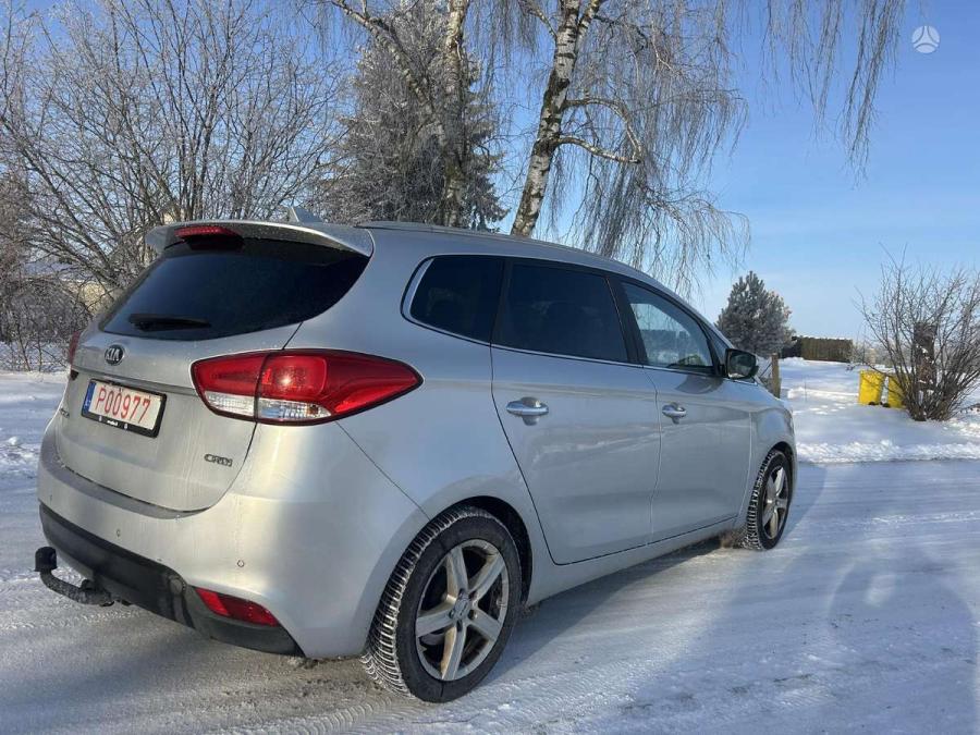 Pelēks Kia Carens 2016 Šauļi, ar dzinēja tilpumu 1.69 L un nobraukumu 236 tūkst. km par 6500 €, foto 5 vietnē AUTOMOTO.COM.LV