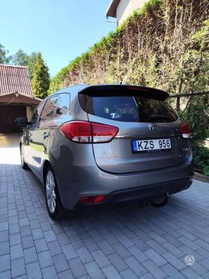 Pelēks Kia Carens 2016 Viļņa, ar dzinēja tilpumu 1.69 L un nobraukumu 103 tūkst. km par 6300 €, foto 5 vietnē AUTOMOTO.COM.LV