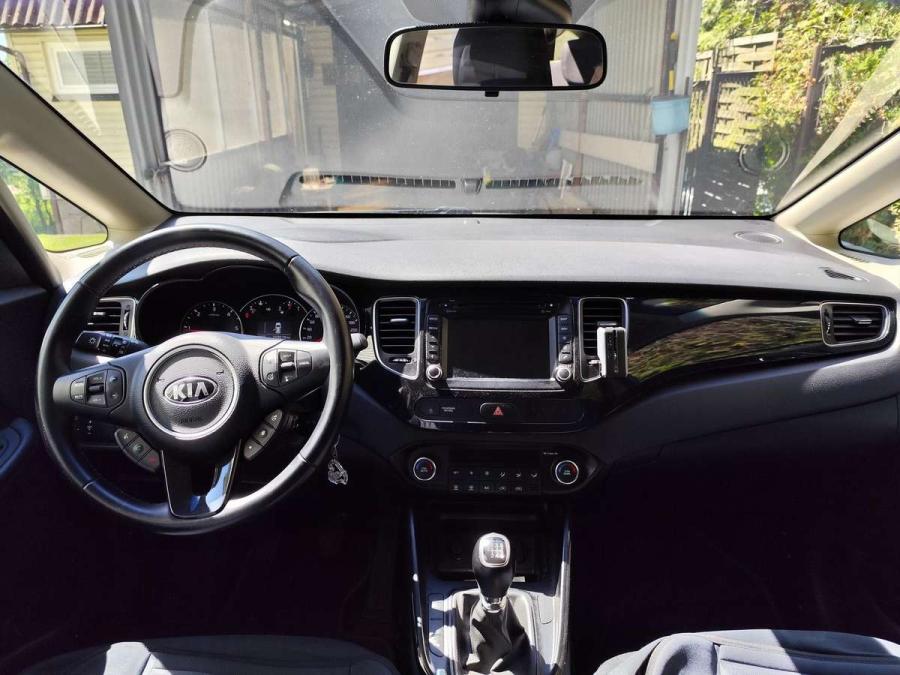 Pelēks Kia Carens 2016 Viļņa, ar dzinēja tilpumu 1.69 L un nobraukumu 103 tūkst. km par 6300 €, foto 12 vietnē AUTOMOTO.COM.LV