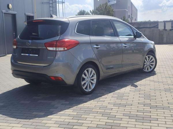 Pelēks Kia Carens 2016 Šauļi, ar dzinēja tilpumu 1.70 L un nobraukumu 230 tūkst. km par 5990 €, foto 8 vietnē AUTOMOTO.COM.LV