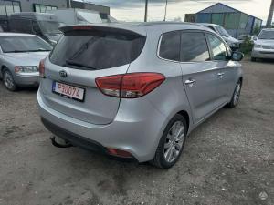 Pelēks Kia Carens 2016 Kauņa, ar dzinēja tilpumu 1.70 L un nobraukumu 297 tūkst. km par 5450 €, foto 9 vietnē AUTOMOTO.COM.LV