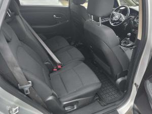 Pelēks Kia Carens 2016 Kauņa, ar dzinēja tilpumu 1.70 L un nobraukumu 297 tūkst. km par 5450 €, foto 13 vietnē AUTOMOTO.COM.LV