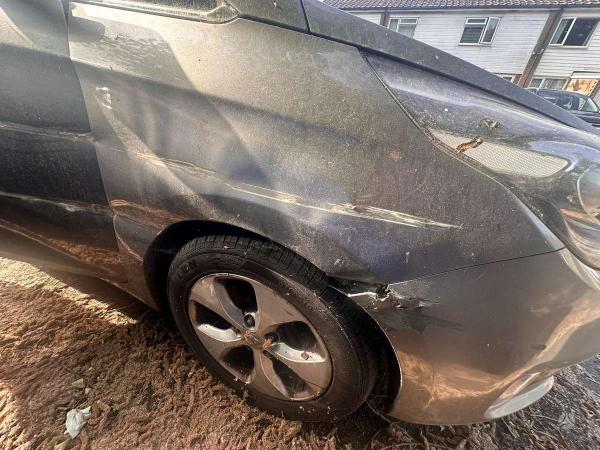 Pelēks Kia Carens 2016 Širvintos, ar dzinēja tilpumu 1.69 L un nobraukumu 111 tūkst. km par 3872 €, foto 5 vietnē AUTOMOTO.COM.LV