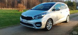Pelēks Kia Carens 2017 Tauragė, ar dzinēja tilpumu 1.70 L un nobraukumu 166 tūkst. km par 7600 €, foto 3 vietnē AUTOMOTO.COM.LV