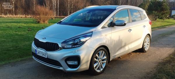 Pelēks Kia Carens 2017 Tauragė, ar dzinēja tilpumu 1.70 L un nobraukumu 166 tūkst. km par 7600 €, foto 4 vietnē AUTOMOTO.COM.LV