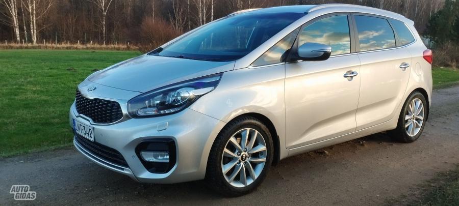 Pelēks Kia Carens 2017 Tauragė, ar dzinēja tilpumu 1.70 L un nobraukumu 166 tūkst. km par 7600 €, foto 18 vietnē AUTOMOTO.COM.LV