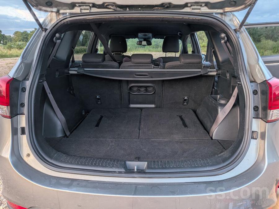 Pelēks Kia Carens 2018 Rīga, ar dzinēja tilpumu 1.70 L un nobraukumu 140 tūkst. km par 9150 €, foto 11 vietnē AUTOMOTO.COM.LV
