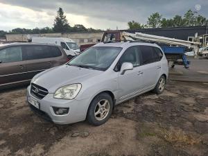 Киа Каренс 2007 в Плунге на AUTOMOTO.COM.LV Серый Киа Каренс 2007 в Плунге, объемом двигателя 1.99 л и пробегом 380 тыс. км за 1100 €, фото 1 на AUTOMOTO.COM.LV
