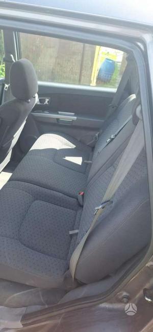 Pelēks Kia Carens 2006 Šauļi, ar dzinēja tilpumu 1.98 L un nobraukumu 225 tūkst. km par 600 €, foto 10 vietnē AUTOMOTO.COM.LV
