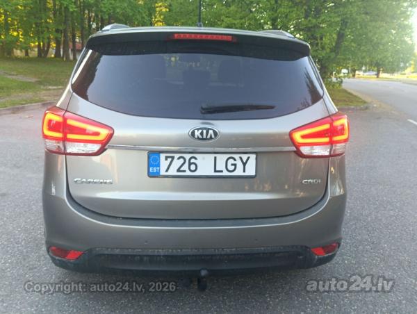 Pelēks Kia Carens 2014 Jehvi, ar dzinēja tilpumu 1.70 L un nobraukumu 328 tūkst. km par 4490 €, foto 2 vietnē AUTOMOTO.COM.LV