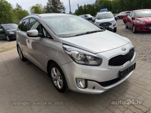 Pelēks Kia Carens 2014 Veru, ar dzinēja tilpumu 1.70 L un nobraukumu 258 tūkst. km par 4390 €, foto 3 vietnē AUTOMOTO.COM.LV