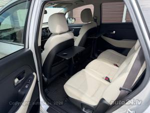 Pelēks Kia Carens 2014 Veru, ar dzinēja tilpumu 1.70 L un nobraukumu 258 tūkst. km par 4390 €, foto 7 vietnē AUTOMOTO.COM.LV