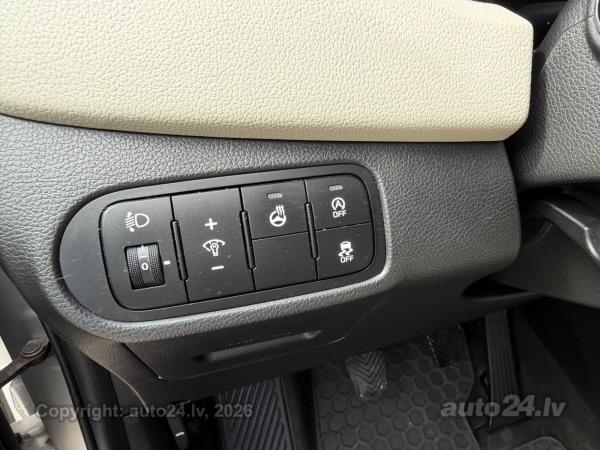 Pelēks Kia Carens 2014 Veru, ar dzinēja tilpumu 1.70 L un nobraukumu 258 tūkst. km par 4390 €, foto 8 vietnē AUTOMOTO.COM.LV
