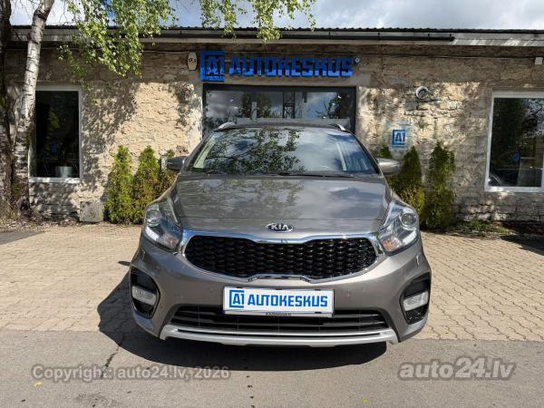 Pelēks Kia Carens 2016 Tallina, ar dzinēja tilpumu 1.70 L un nobraukumu 130 tūkst. km par 10990 €, foto 10 vietnē AUTOMOTO.COM.LV