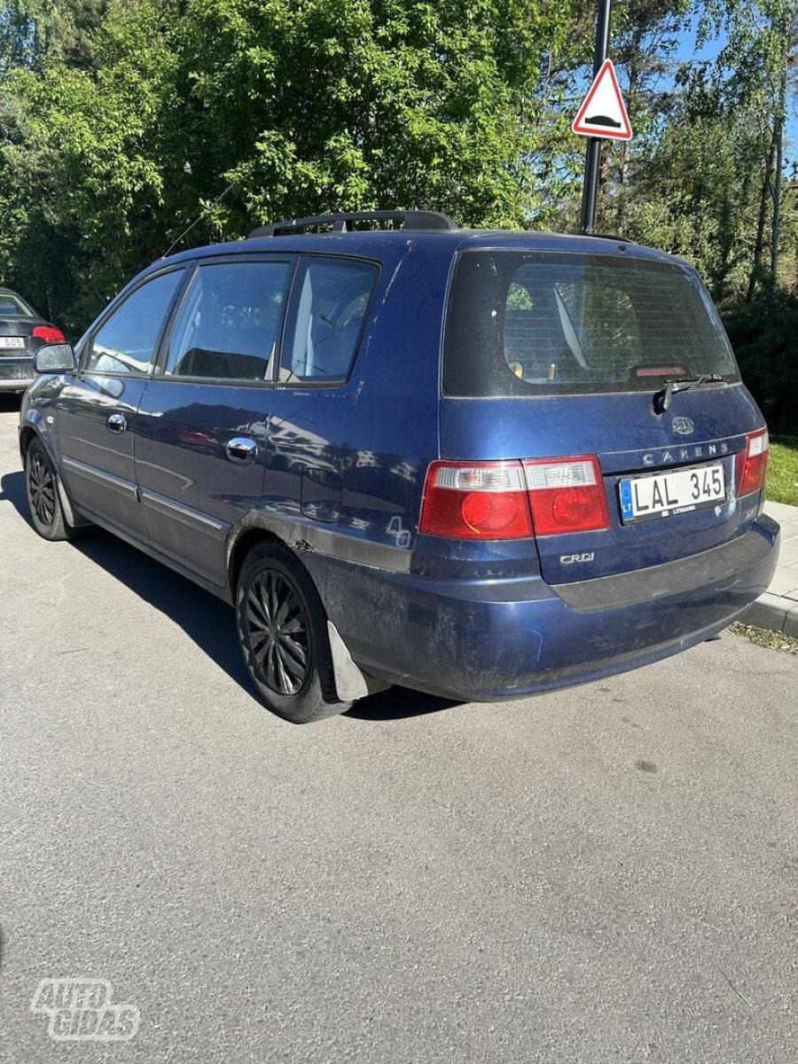 Kia Carens 2003 in Vilnius, with an engine capacity of 2.00 L and mileage of 207 thousand km for 500 €, photo 5 on AUTOMOTO.COM.LV