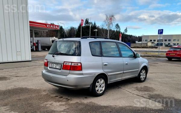 Kia Carens 2004 in Riga, with an engine capacity of 2.00 L and mileage of 174 thousand km for 900 €, photo 2 on AUTOMOTO.COM.LV