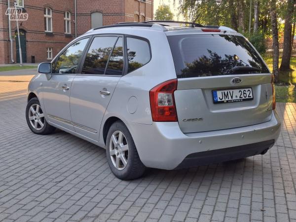 Kia Carens 2007 in Silute, with an engine capacity of 2.00 L and mileage of 270 thousand km for 900 €, photo 2 on AUTOMOTO.COM.LV